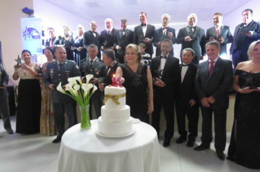 Festa de gala marca com requinte e elegância os 15 anos do Troféu ...